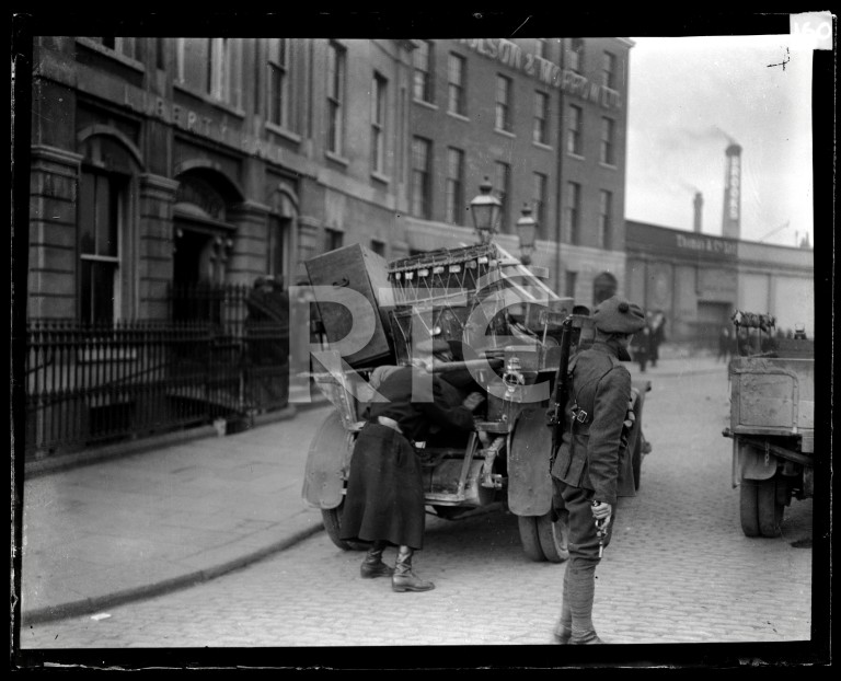 Photographic Archive - RTÉ Archives