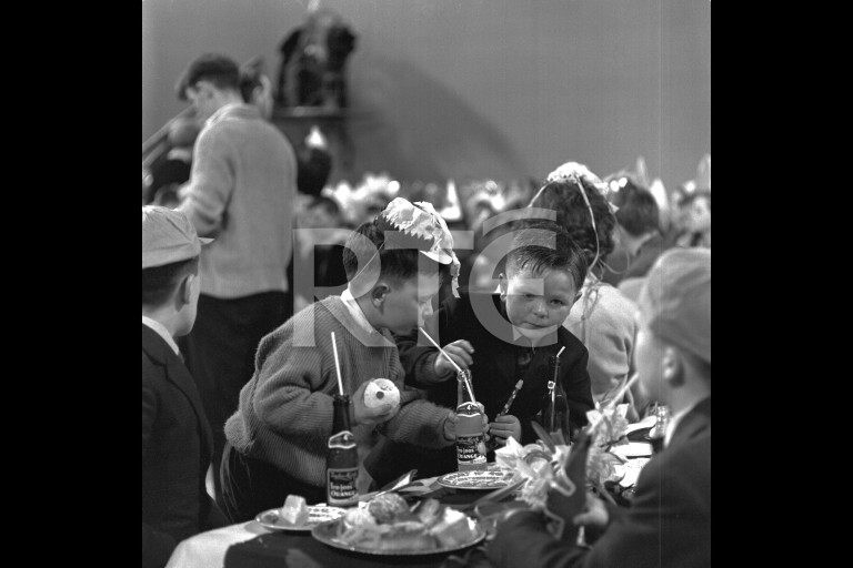 Photographic Archive - RTÉ Archives