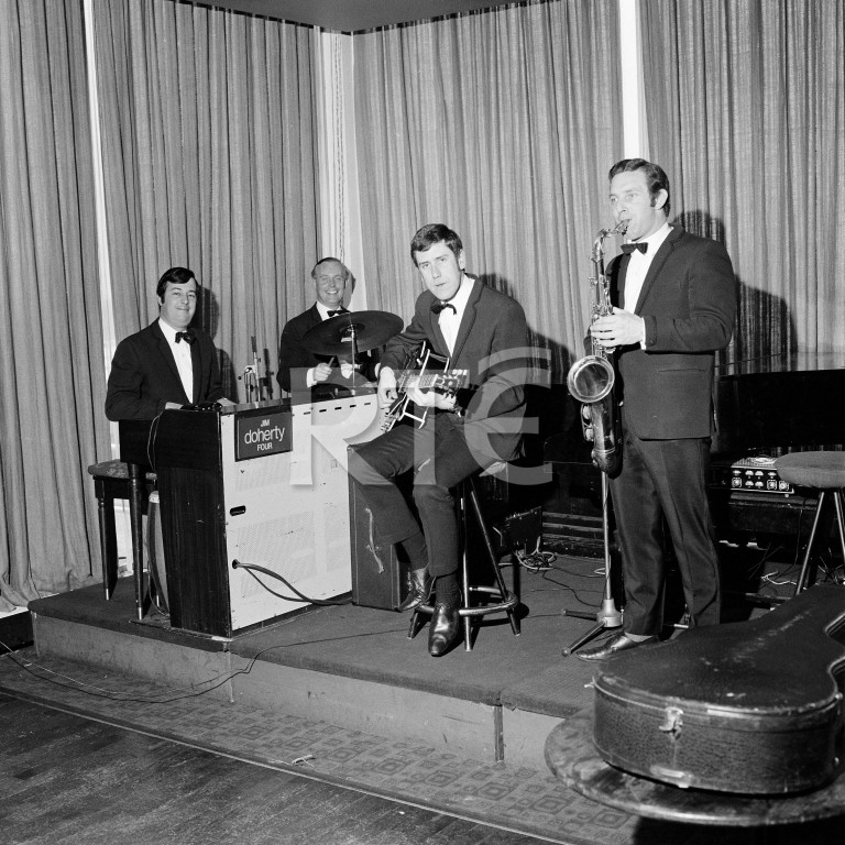 Photographic Archive - RTÉ Archives