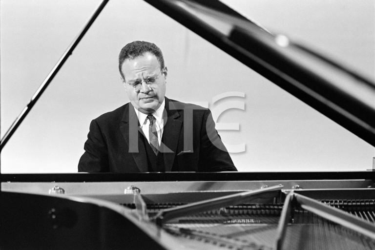 Photographic Archive - RTÉ Archives